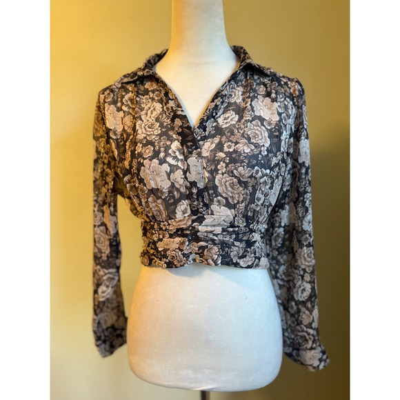 Zara | Tops | Zara Floral Metallic Thread Crop Top Long Sleeve Blouse ...